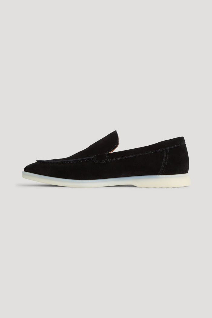 Stylish & Comfortable Shoes Collection | ICON